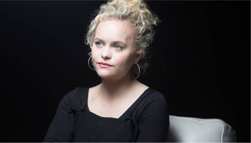 Amanda Jane Cooper | White Chair Film | I Am Second